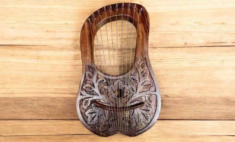 Types of Lyre Harps with String Details - Blog TUK
